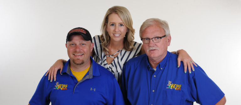 97.5 WQBE - Twenty-Four Carrot Country